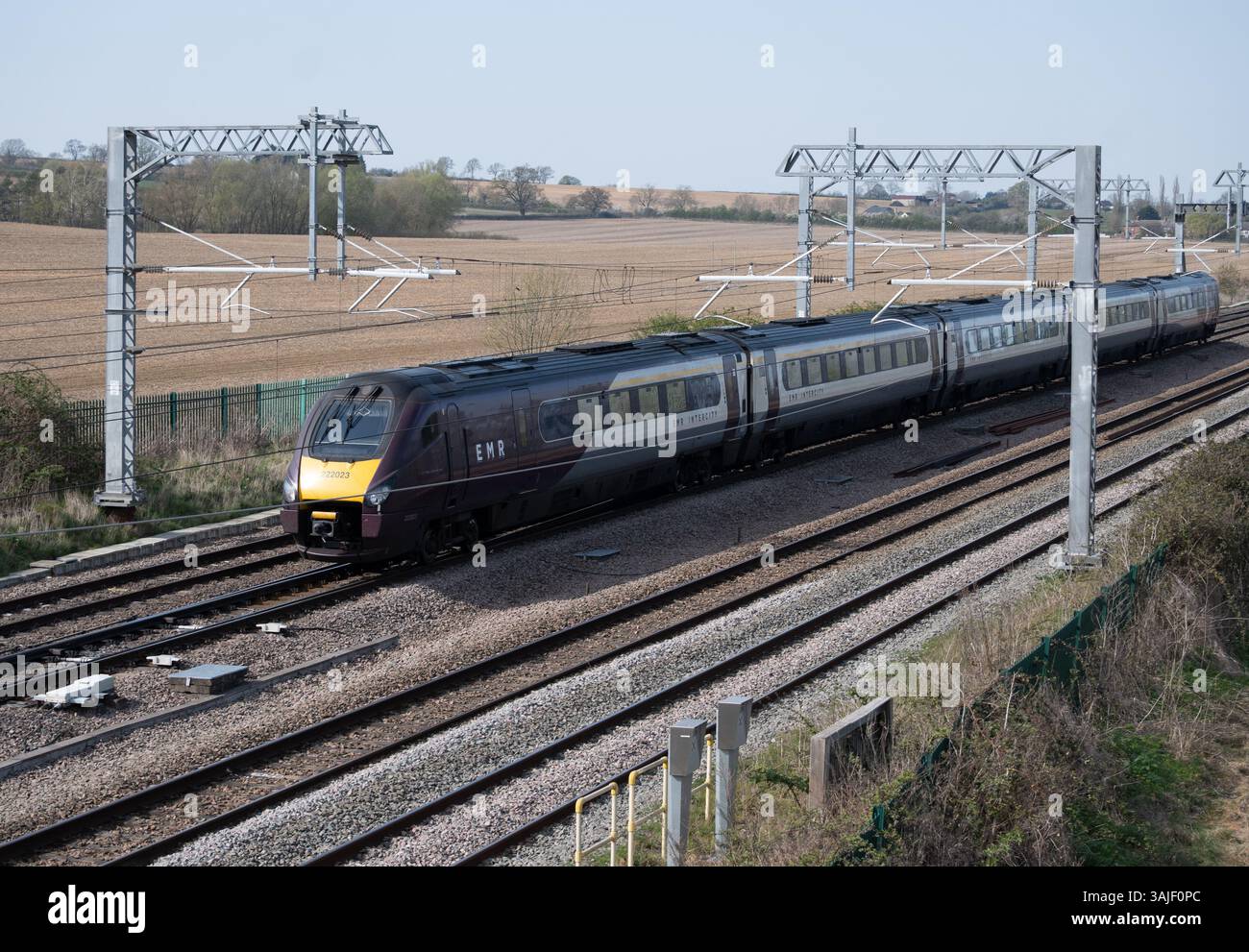 EMR Intercity class 222 train near Harrowden Junction, Northamptonshire ...