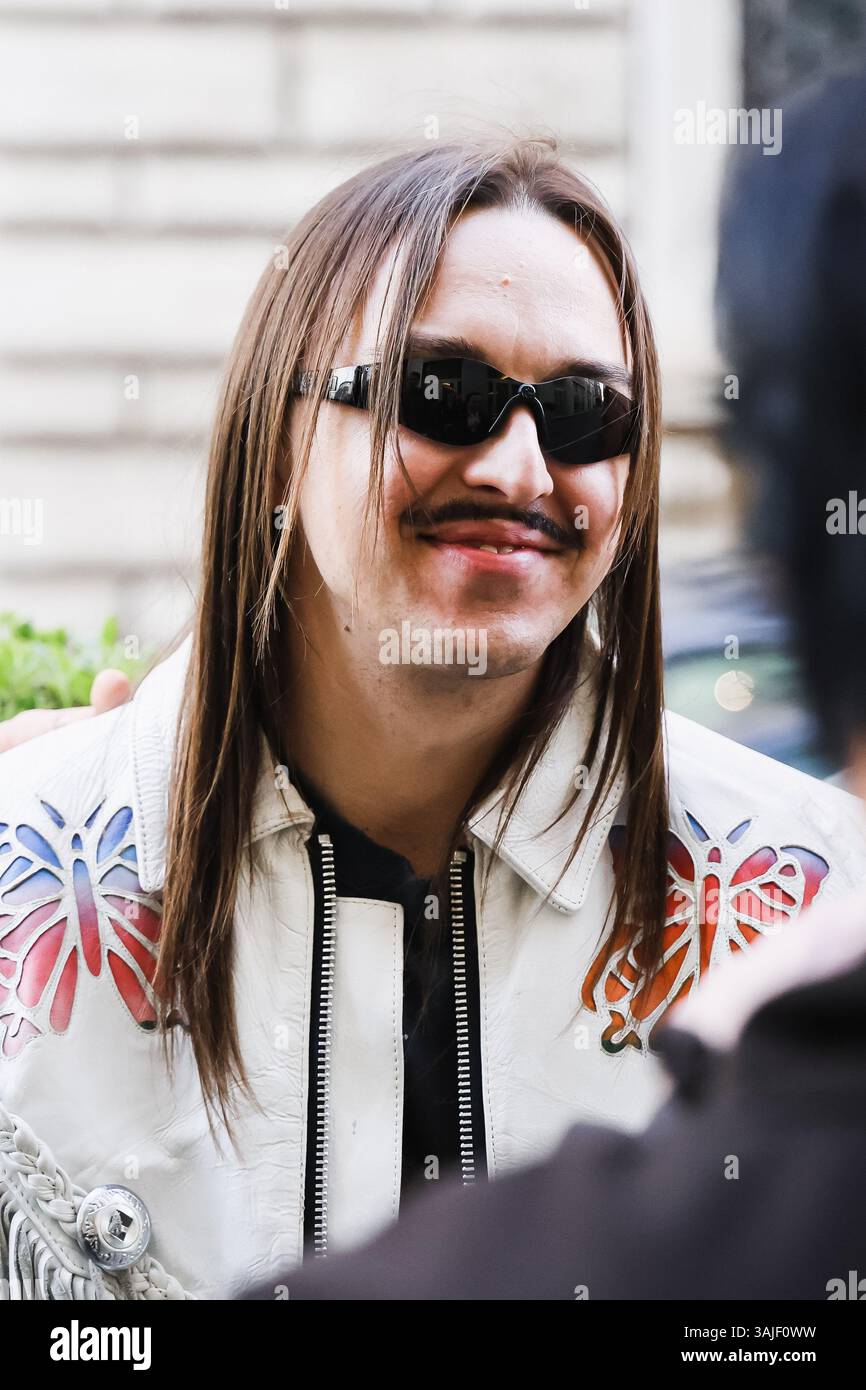 Milan, Italy. 11th Apr, 2025. Milan, Celebrity Sightings - Tommy Cash ...
