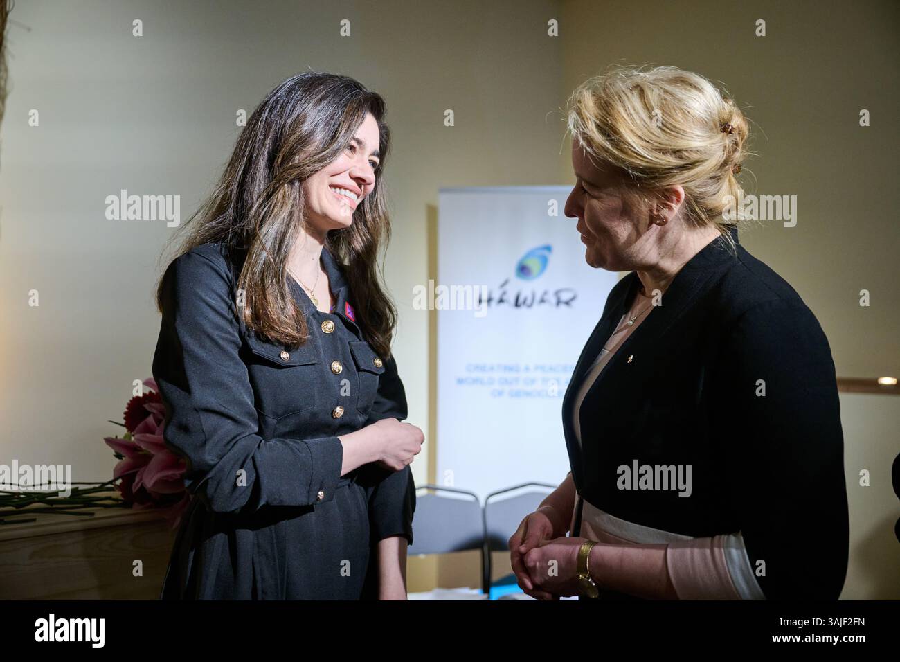 11 April 2025, Berlin: Franziska Giffey (r, SPD) speaks with Gazelle ...