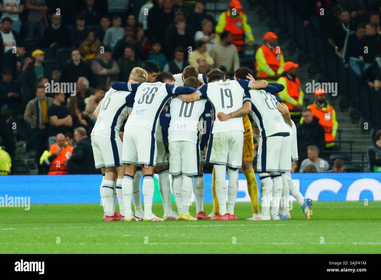 London, UK. 10th Apr, 2025. The Tottenham Hotspur team huddle during ...