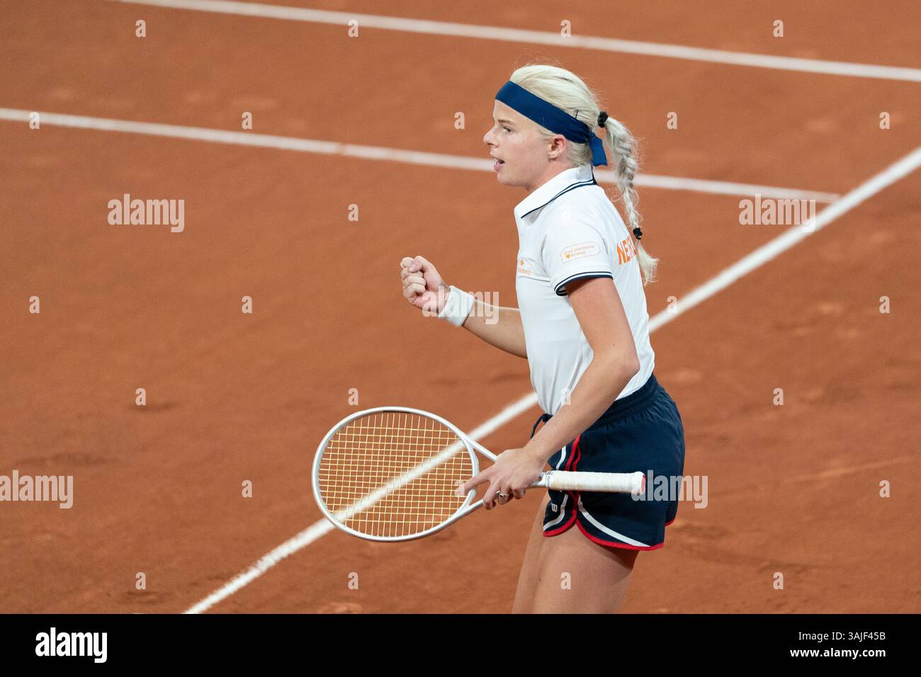 THE HAGUE, NETHERLANDS - APRIL 10: Eva Vedder of the Netherlands prior ...