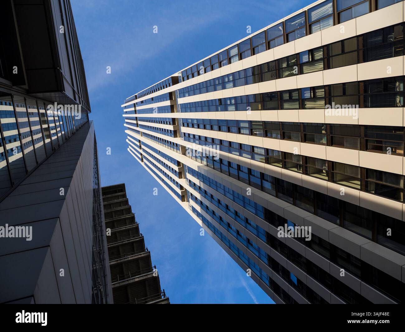 Residential Skyscraper, Harcourt Gardens, SQP Canary Wharf, Docklands ...