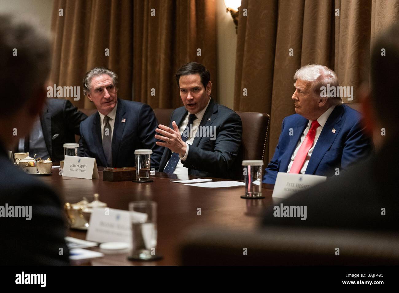 2025 us president donald trump cabinet hi-res stock photography and ...