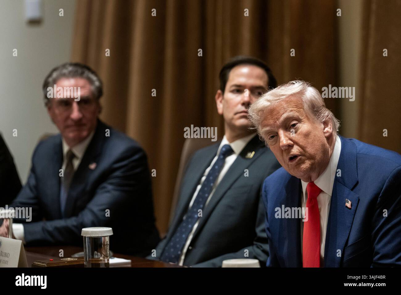 2025 us president donald trump cabinet hi-res stock photography and ...