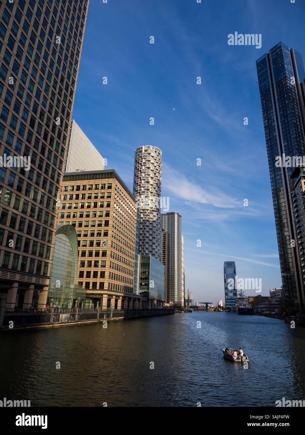 South Dock, Family in Pleasure Boat, Canary Wharf, Docklands, London ...