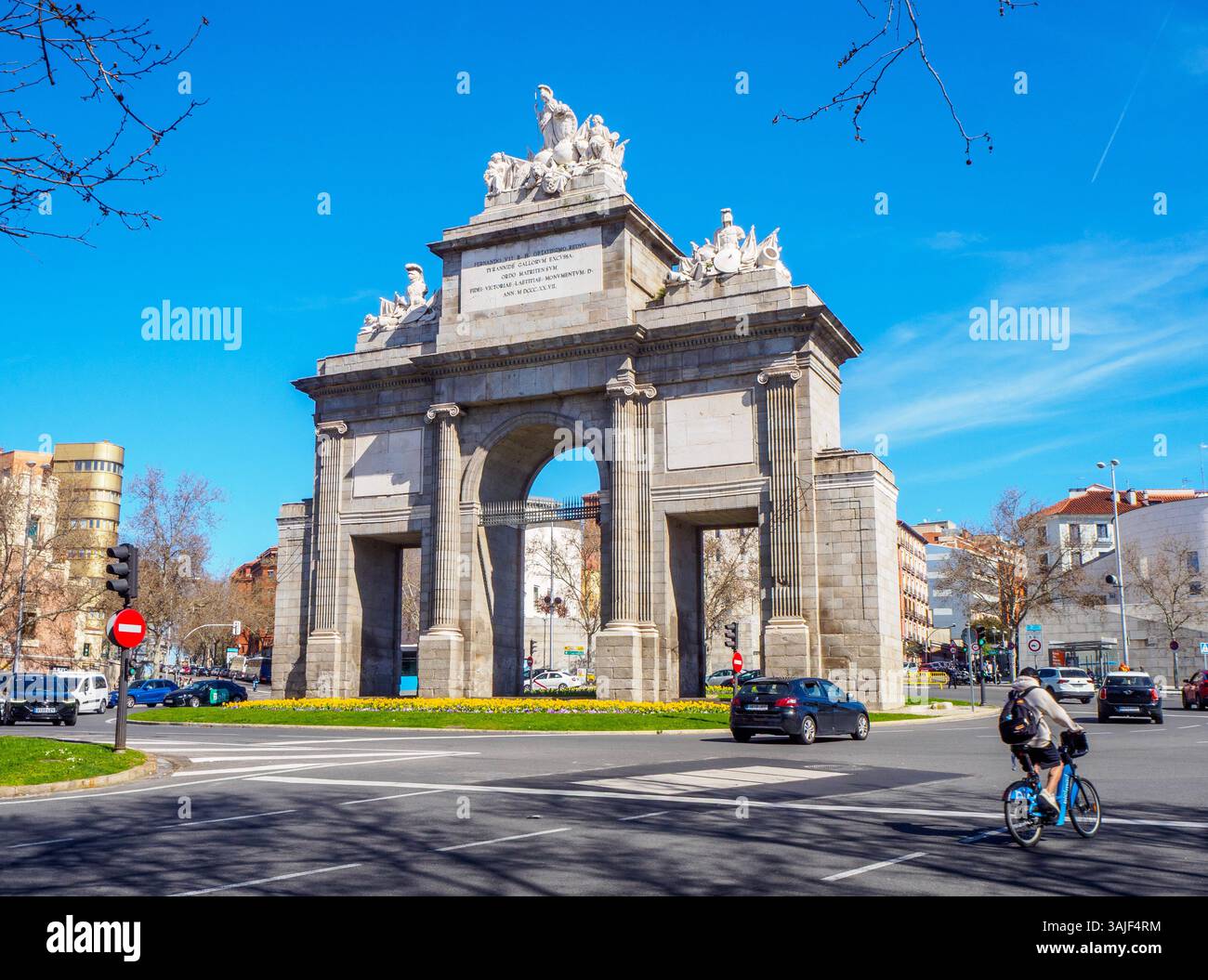 Puerta de Toledo Gate. Madrid, Spain Stock Photo - Alamy