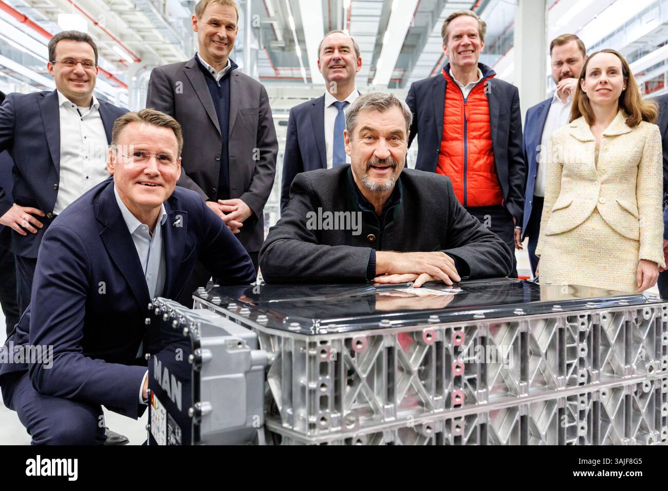 Nuremberg, Germany. 11th Apr, 2025. Alexander Vlaskamp (front left ...