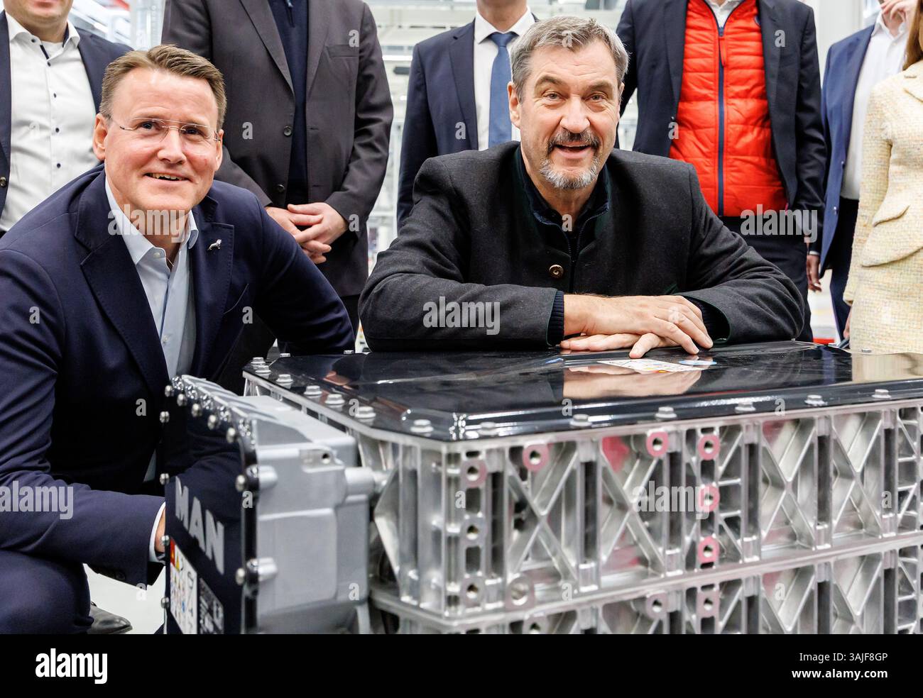 Nuremberg, Germany. 11th Apr, 2025. Alexander Vlaskamp (front left ...