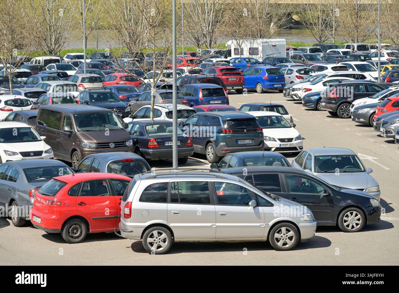 Autos Parkplatz Pase de la Rosa, Toledo, Spanien *** Cars Parking lot ...
