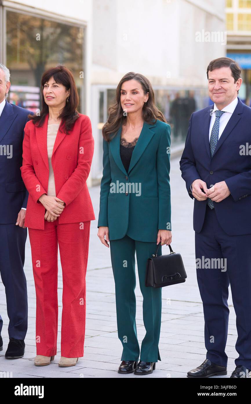 Leon, Castilla Leon, Spain. 11th Apr, 2025. Queen Letizia of Spain ...