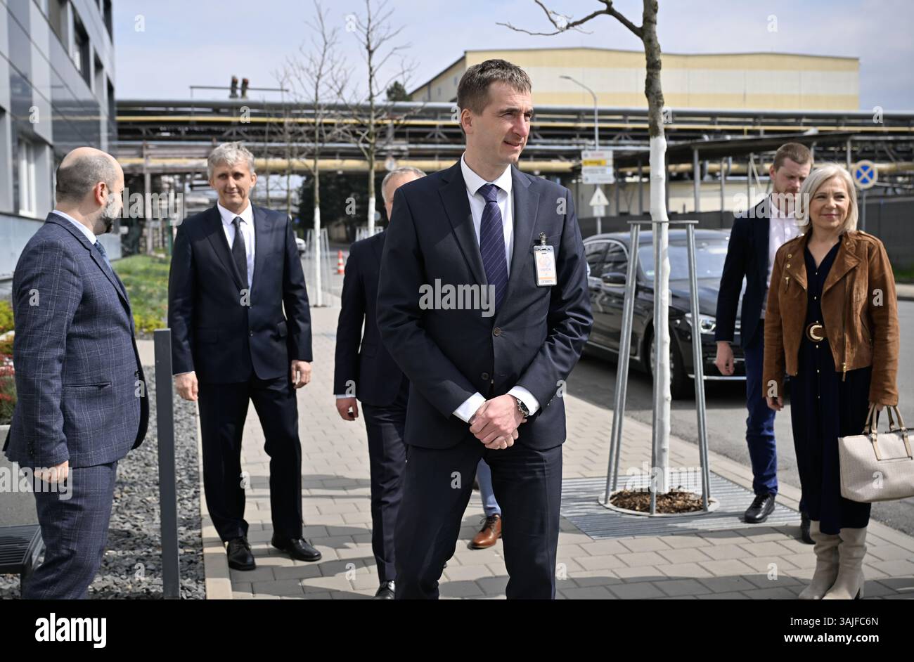 Czech Industry and Trade Minister Lukas Vlcek (front) visiting the US ...