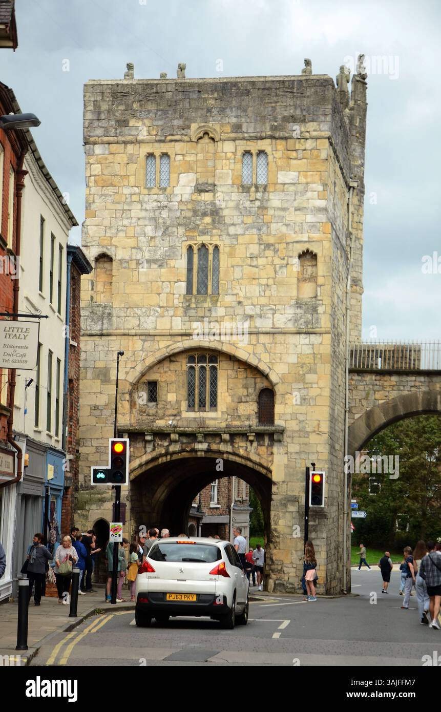 Monk Bar, Historical military landmark. Monkgate, York Stock Photo - Alamy