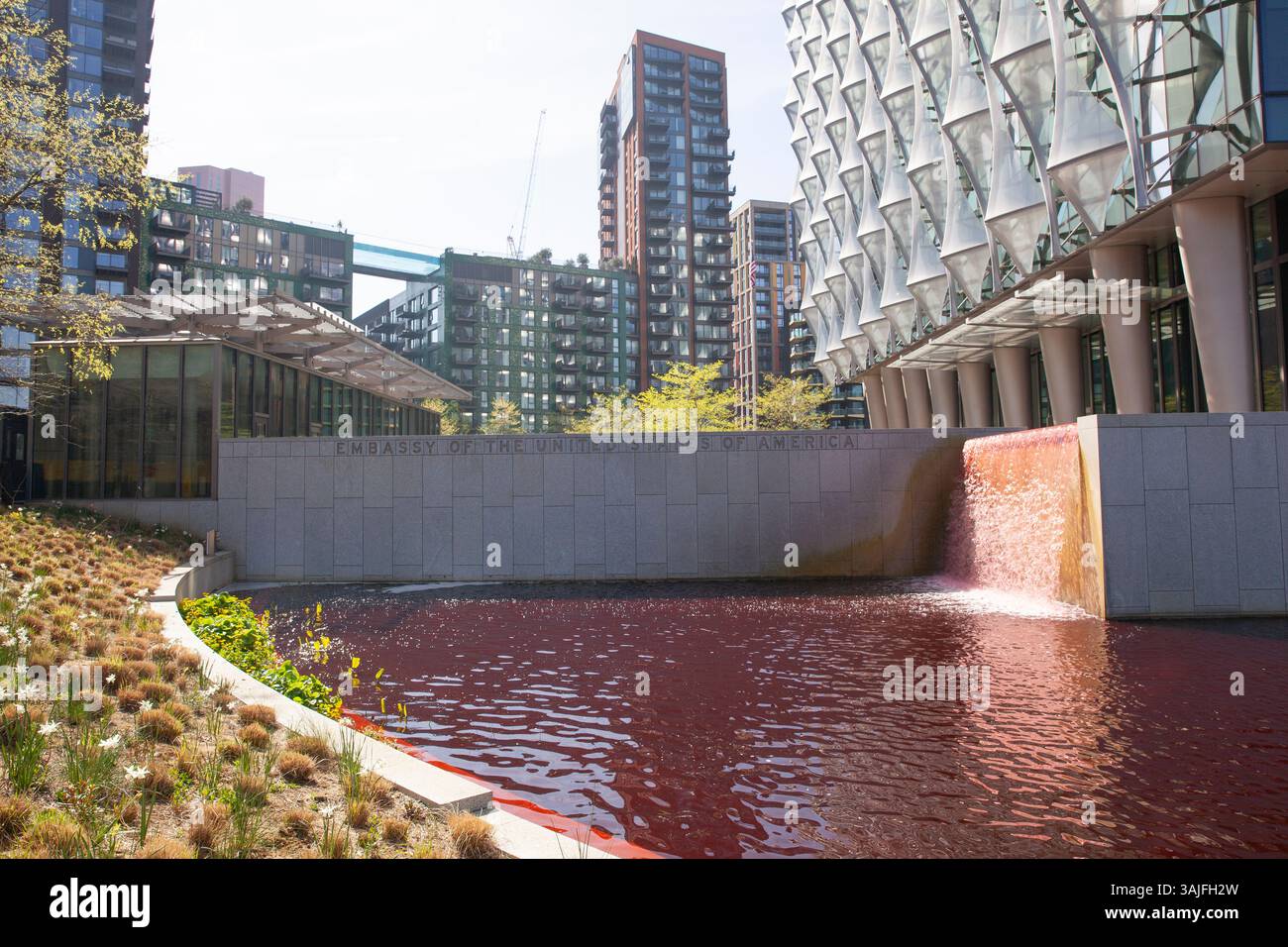 London us embassy protest hi-res stock photography and images - Alamy