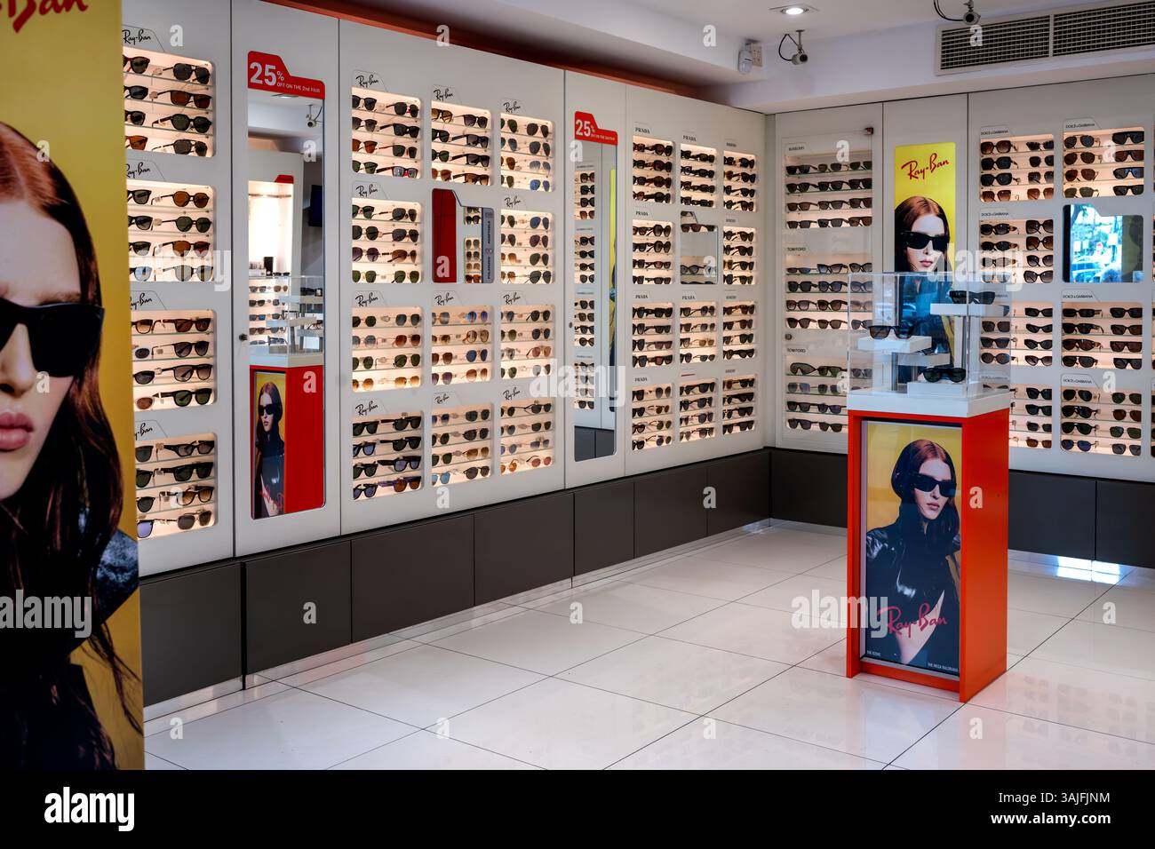 Stylish retail branding hi-res stock photography and images - Alamy