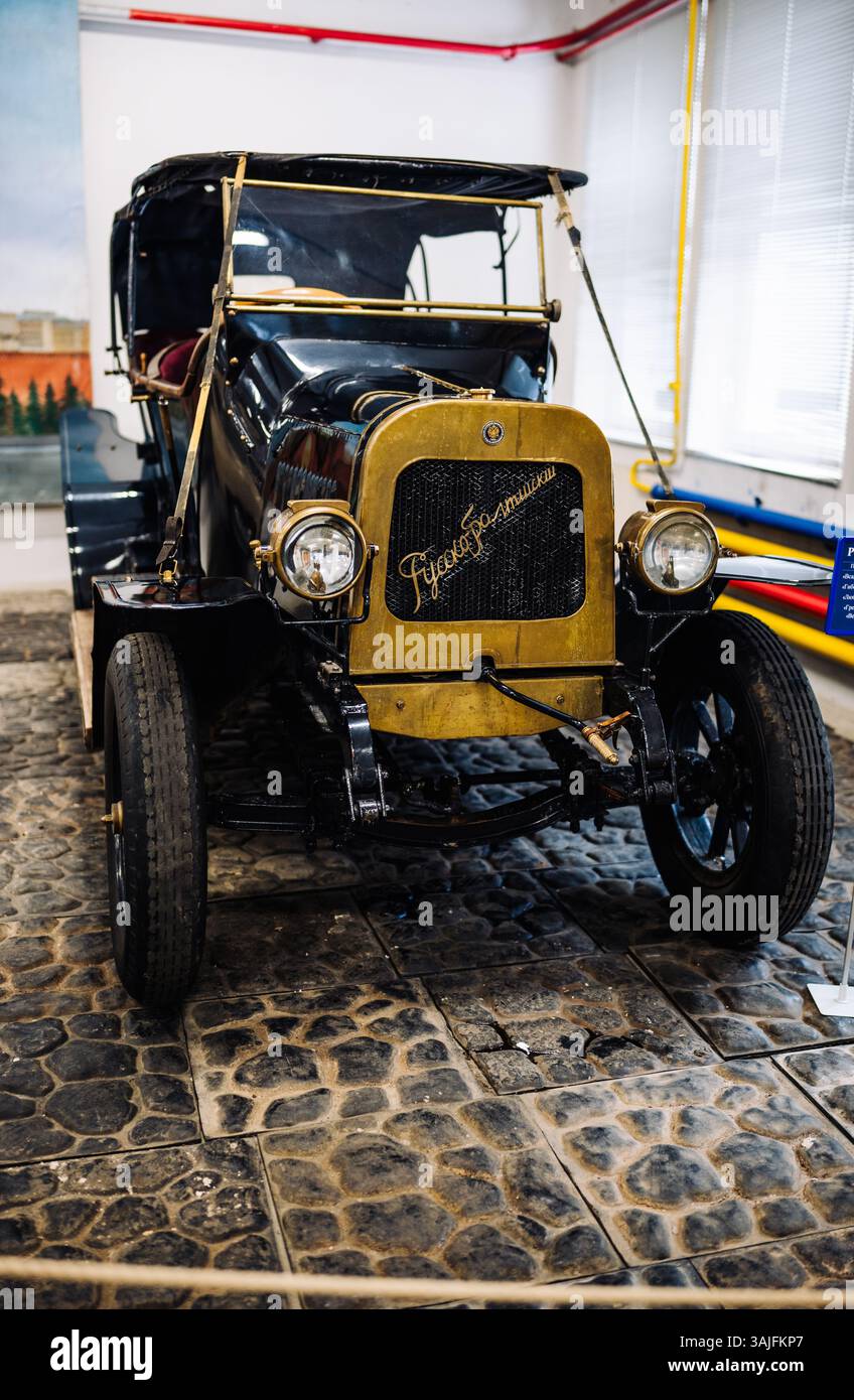 Russo-Baltique Russo-Balt K12 20 exhibiting in museum Stock Photo - Alamy