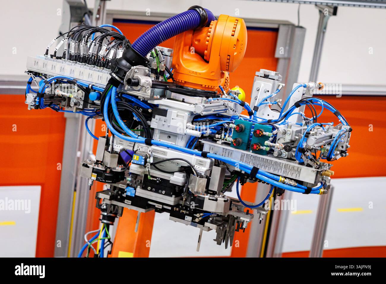 11 April 2025, Bavaria, Nuremberg: View of an automated battery ...