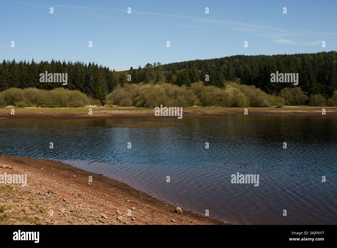 Llwyn Onn reservoir, Merthyr Tydfil, South Wales, UK. 11 April 2025. UK ...
