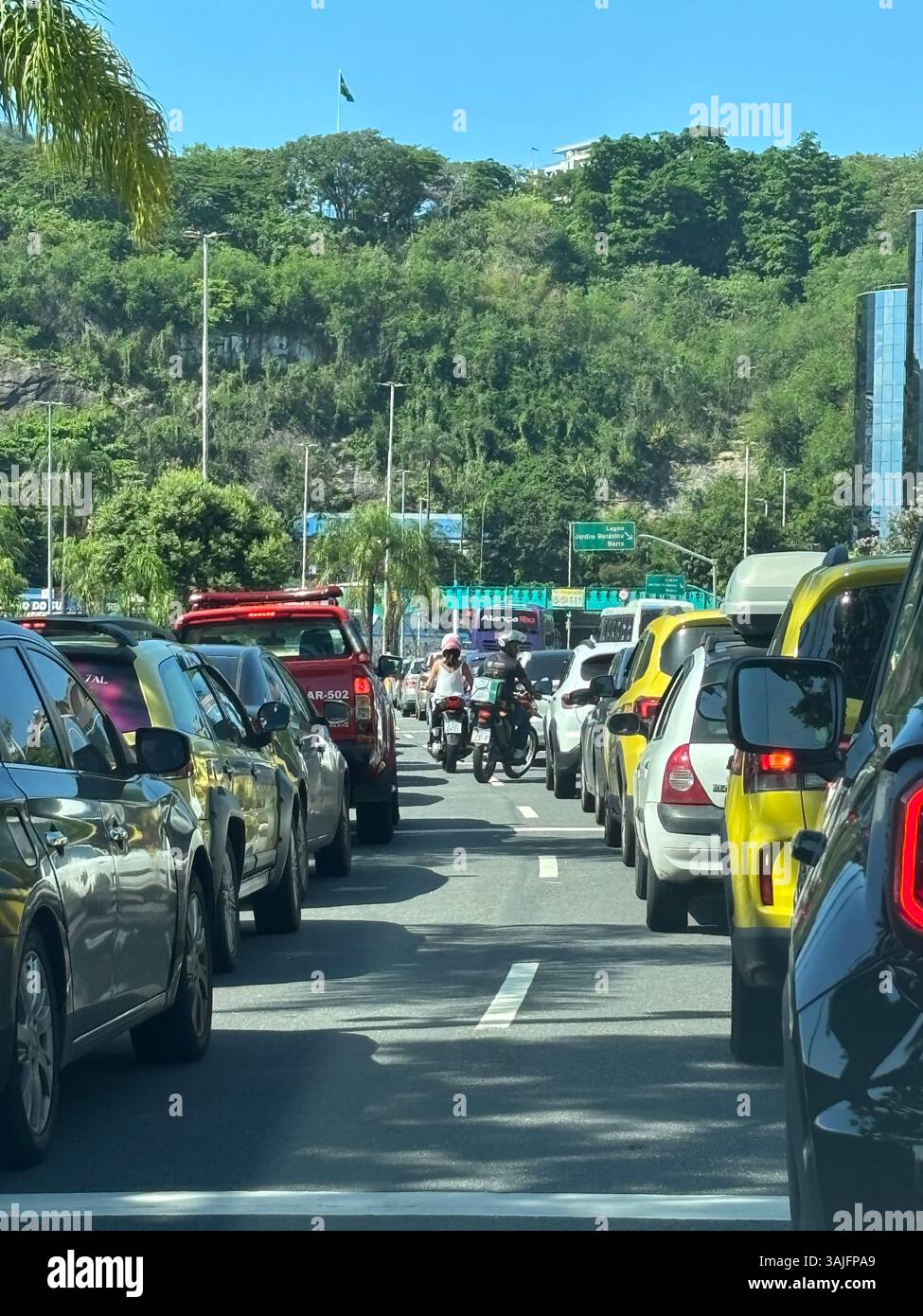 Brazil traffic jam smartphone stock photos and images - Alamy