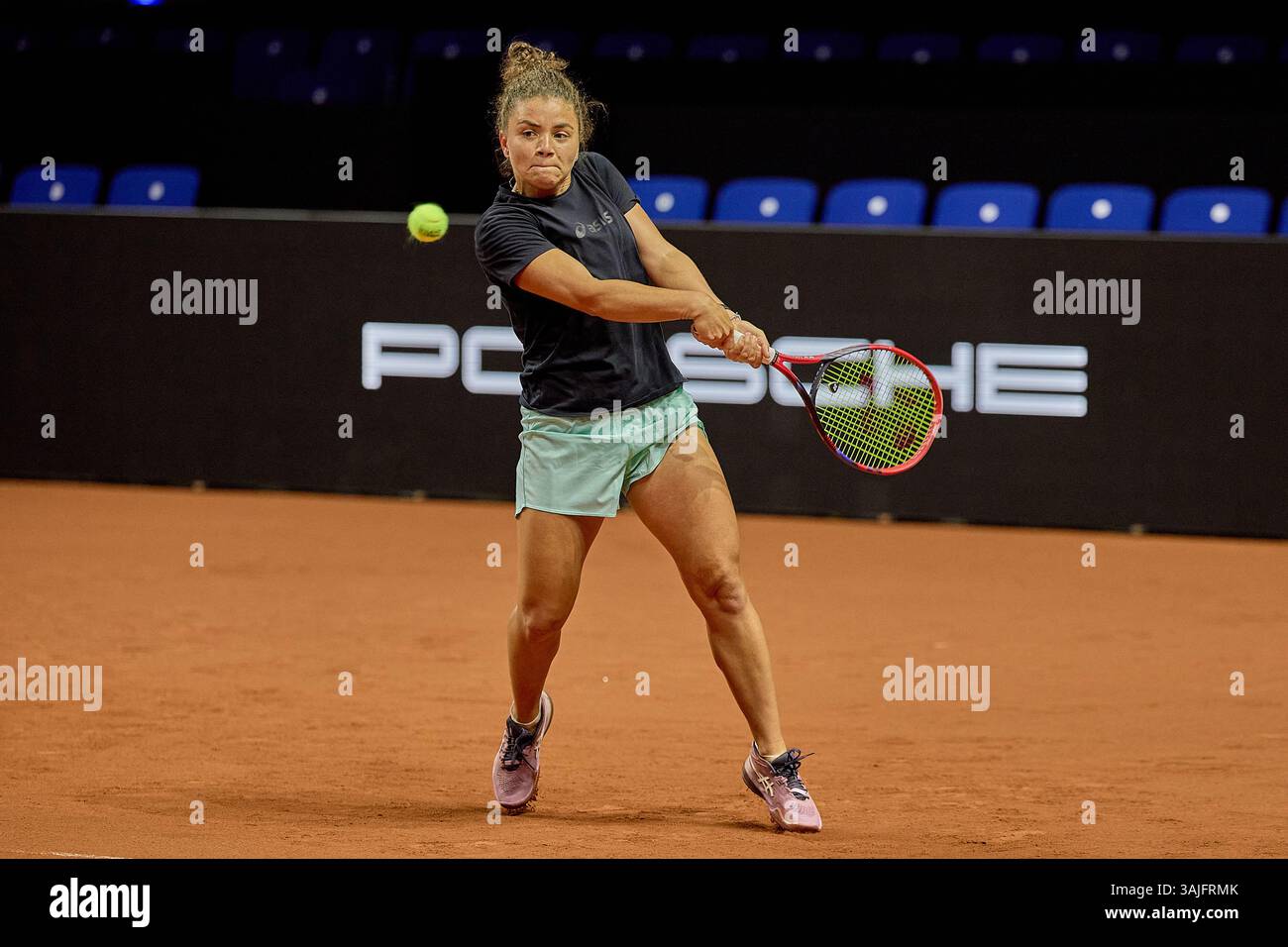 April 11, 2025, Stuttgart, Baden-Wuerttemberg, Germany: Jasmine Paolini ...