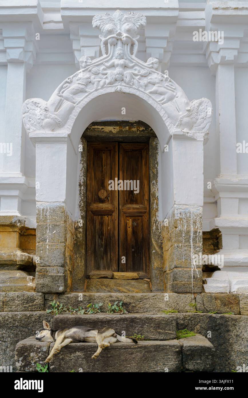 An old wooden door at Sri Lankathilake Rajamaha Viharaya in Daulagala ...