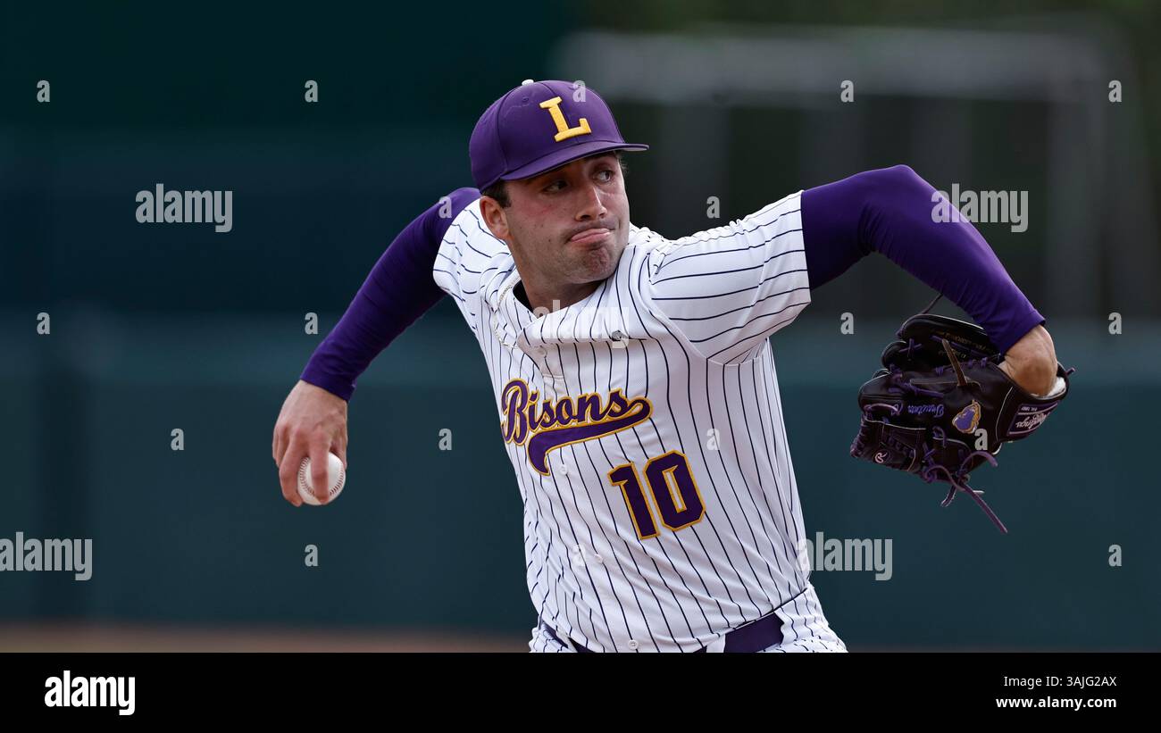 Lipscomb pitcher Jace Trautner (10) throws to a batter during an NCAA ...