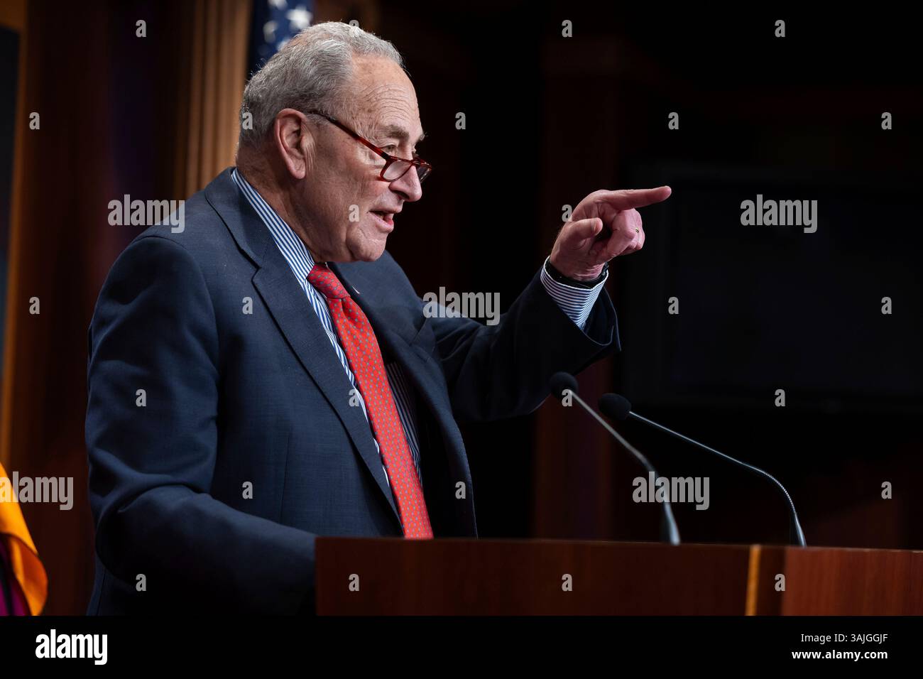 Senate Minority Leader Chuck Schumer (D-N.Y.) calls on a reporter ...