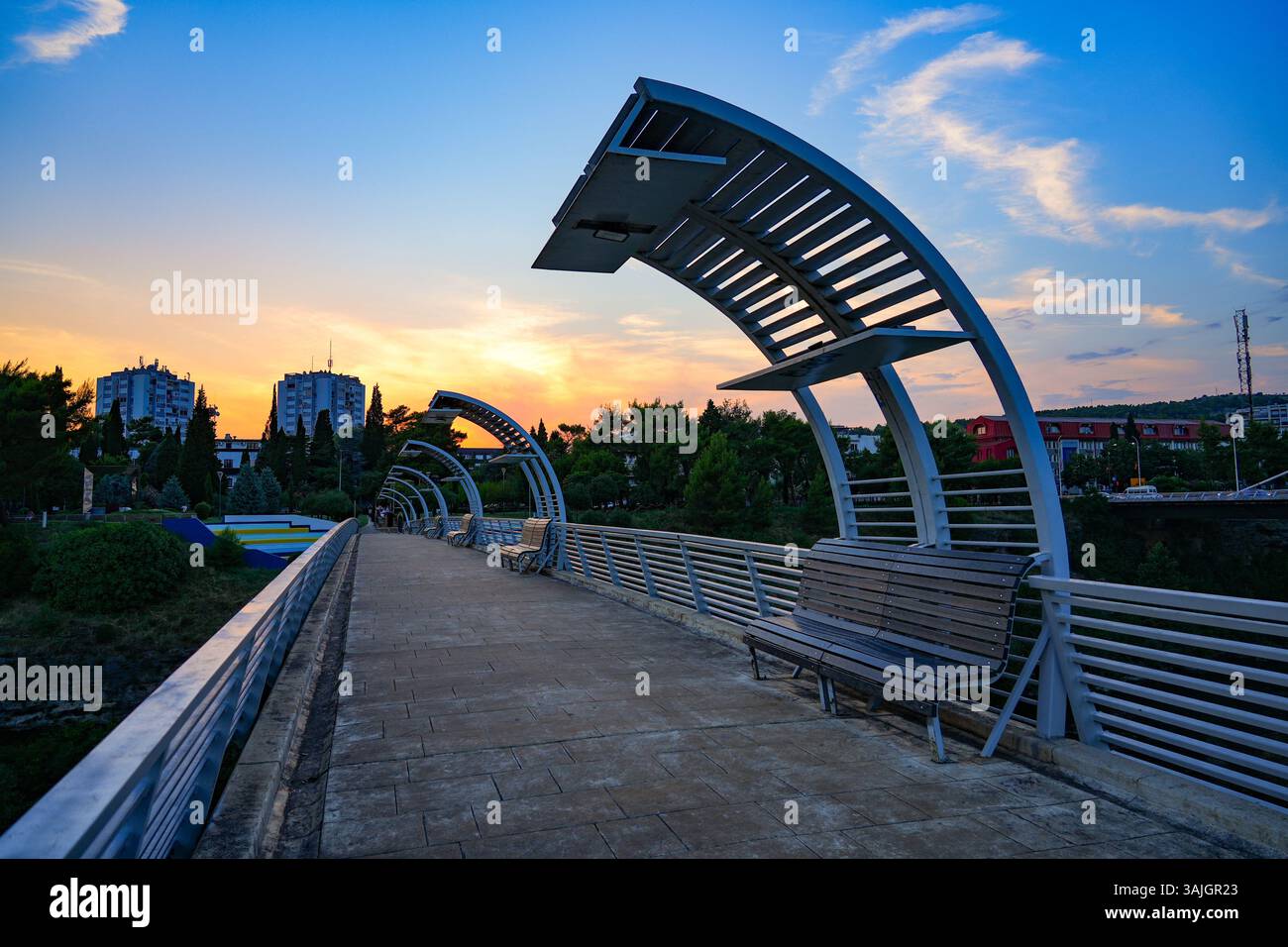 Moscow Bridge (Moskovski most), a pedestrian bridge that spans the ...