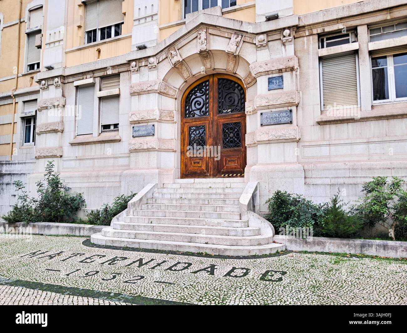 Alfredo da costa maternity hospital - mac - main entrance in lisbon ...