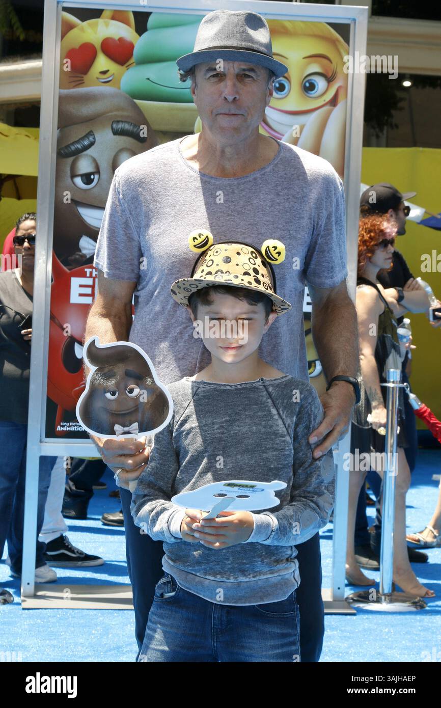 Gable ness nealon and kevin nealon hi-res stock photography and images ...