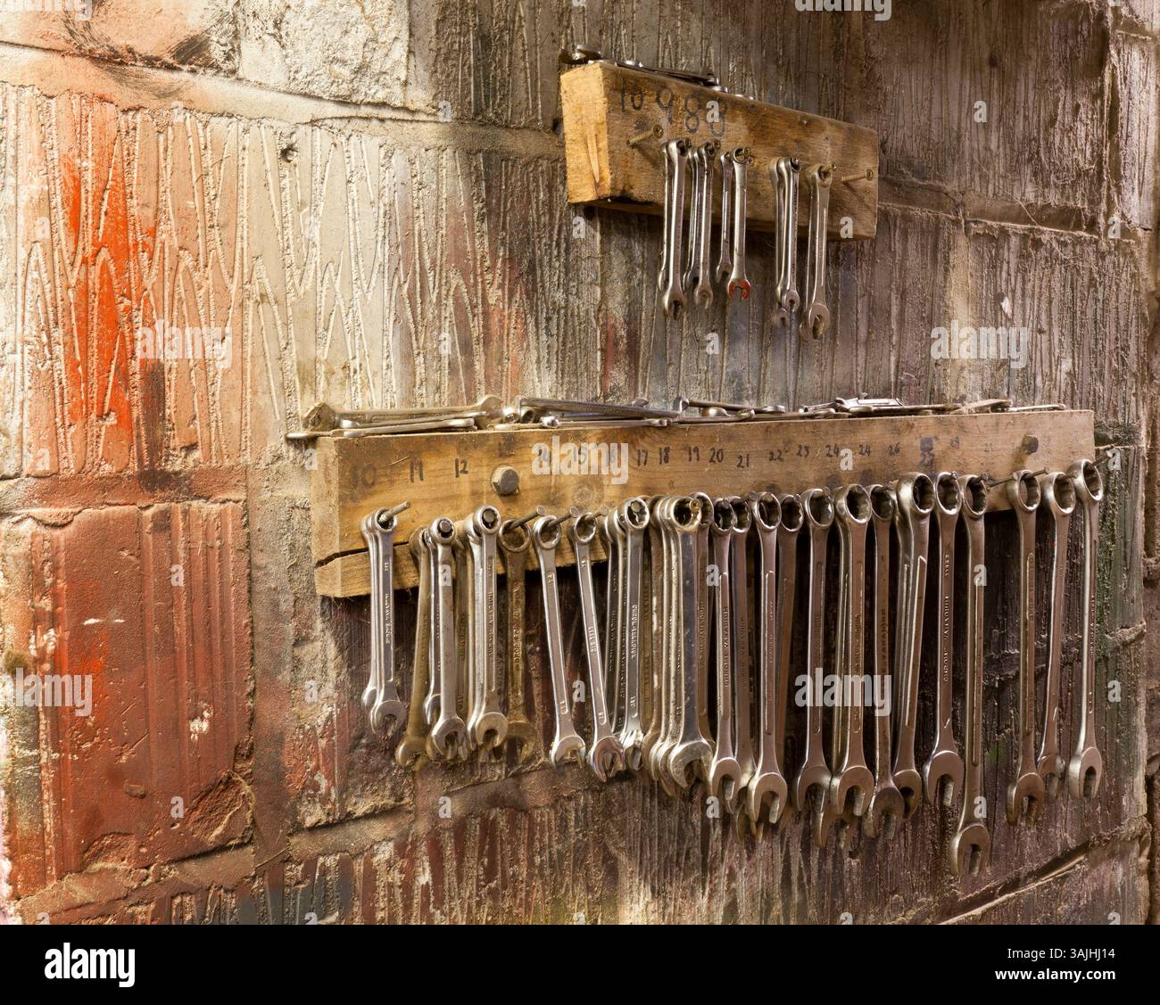 Set of box spanners hi-res stock photography and images - Alamy