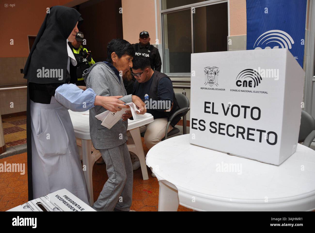 CUENCA ELECTIONS 2025 VOTE AT HOME Cuenca,Ecuador April 11, 2025 Today ...