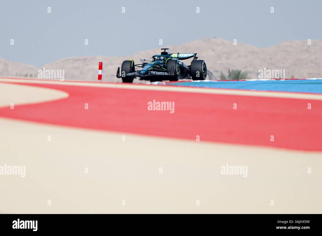 Lance Stroll (Aston Martin Aramco F1 Team, Kanada, #18) im AMR25, BAH ...