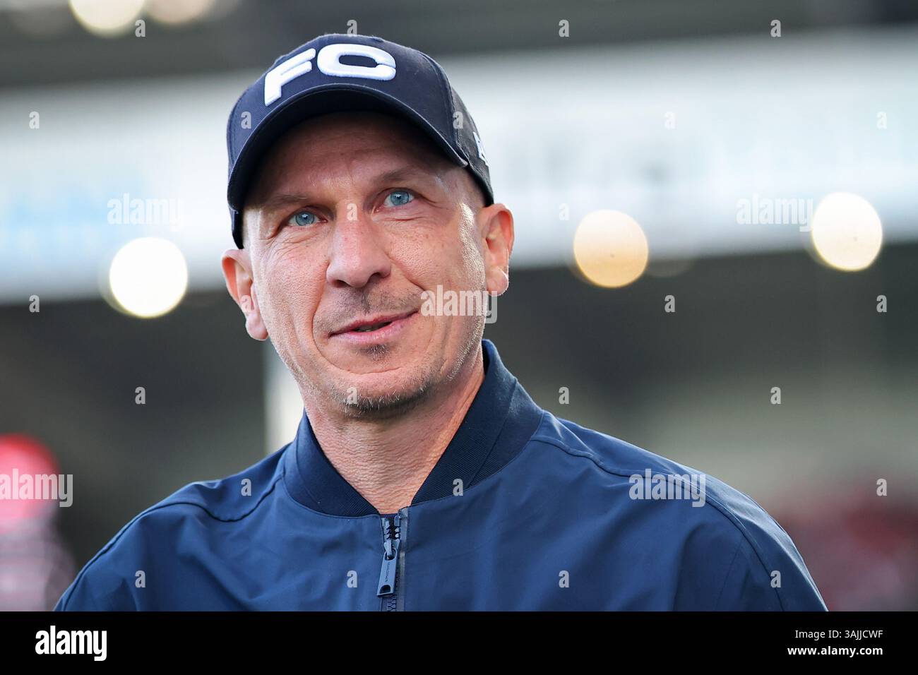 11 April 2025, Bavaria, Fürth: Soccer: Bundesliga 2, SpVgg Greuther ...