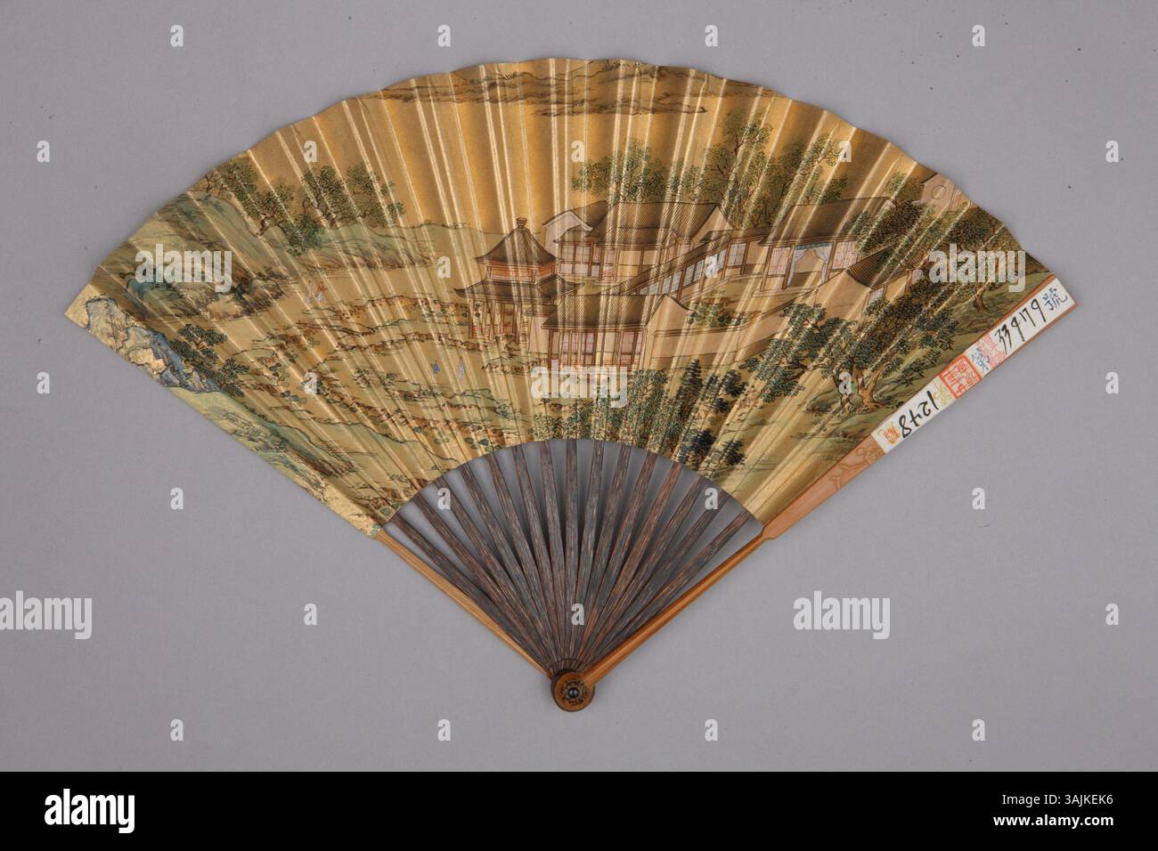 The third fan painting in The Palace Museum collection, demonstrating ...