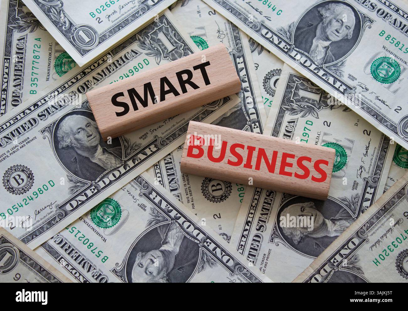 Smart business symbol. Concept words Smart business on wooden blocks ...