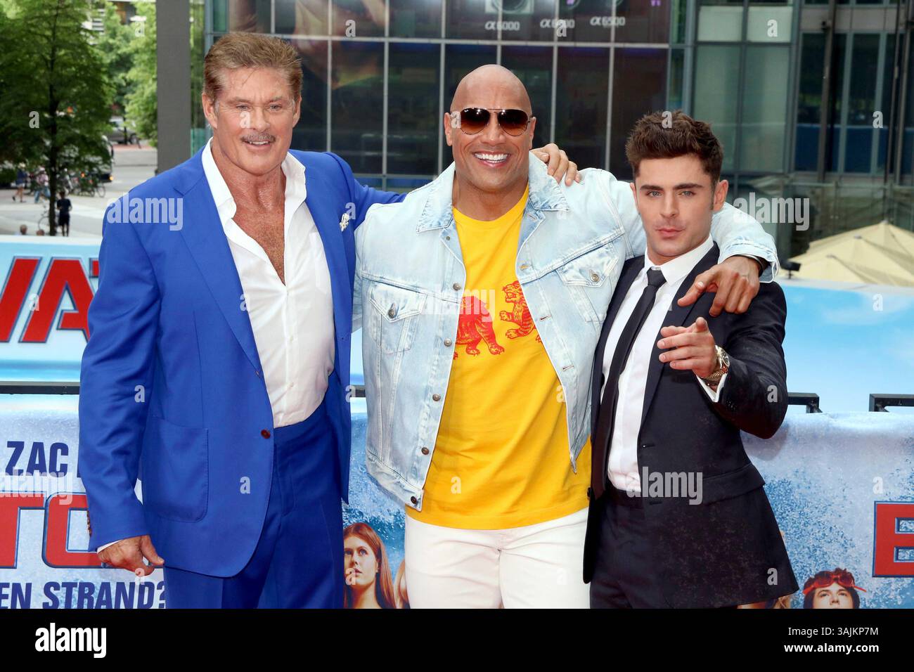 May 30, 2017 - Berlin, Germany - (L-R) David Hasselhoff, Dwayne Johnson ...