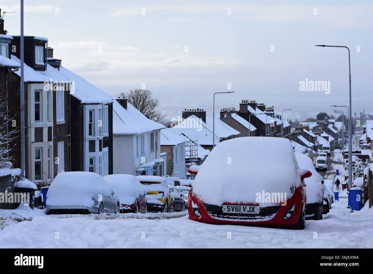 Scottish street snow hi-res stock photography and images - Alamy