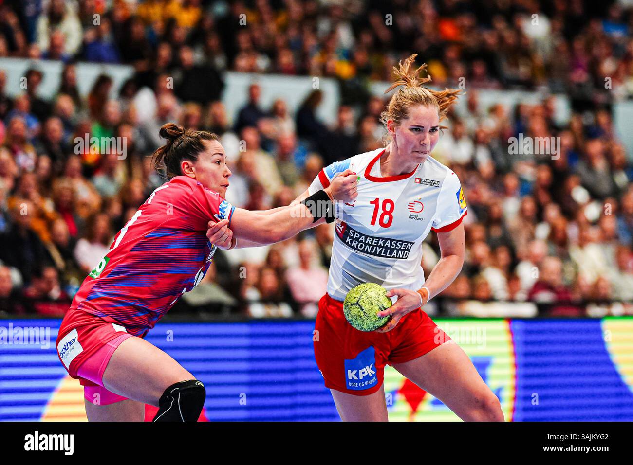Emily Boelk (Deutschland, #20), Mette Tranborg (Daenemark, #18) GER ...