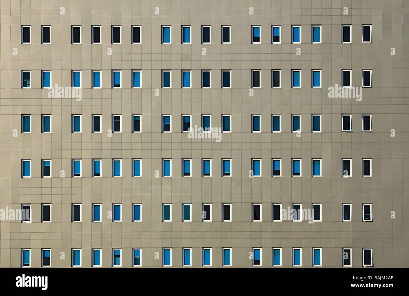 Buildings facade cladding composite hi-res stock photography and images ...