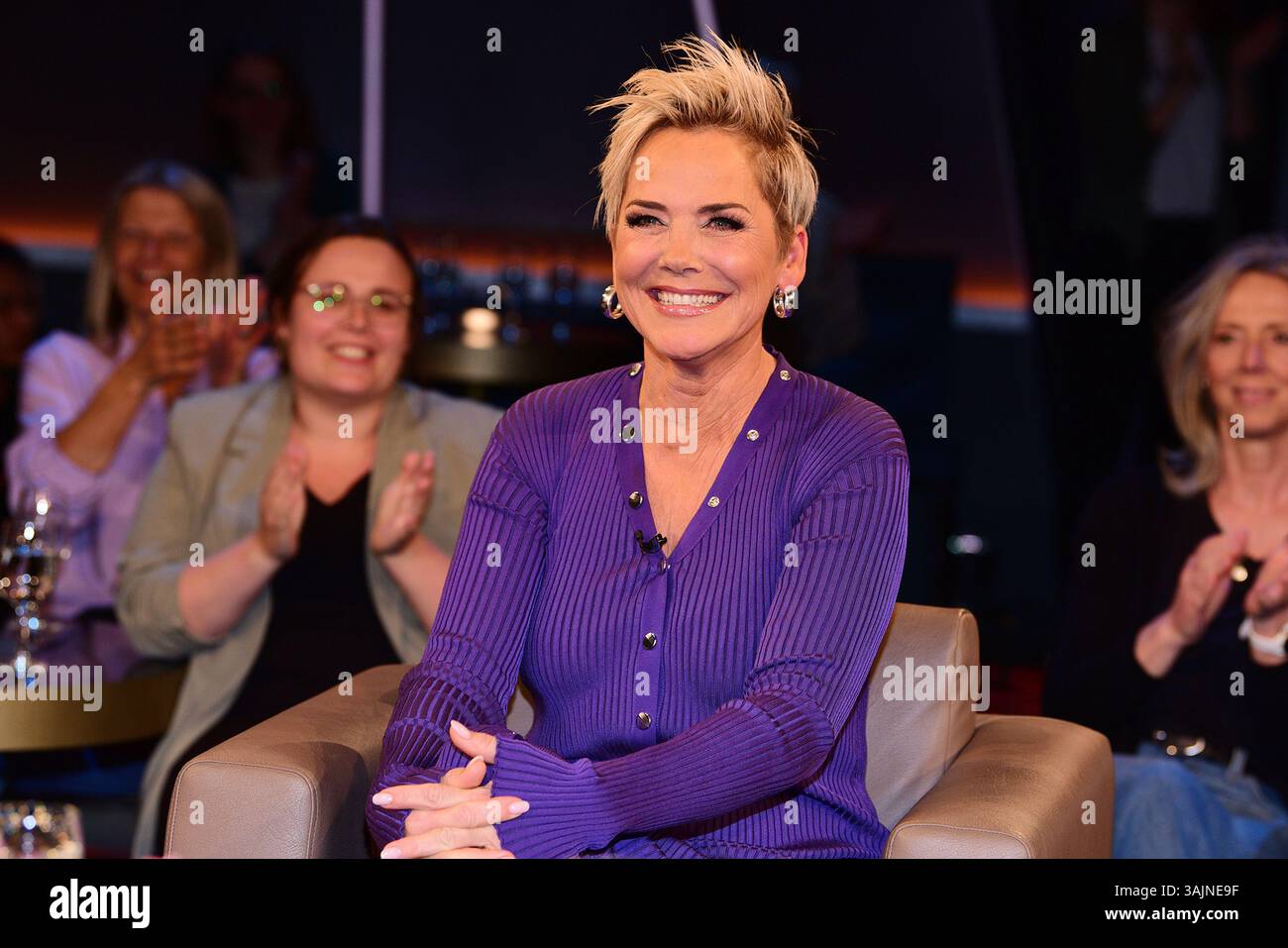 Inka Bause zu Gast bei der NDR Talk Show am 11.04.2025 in Hamburg Stock ...