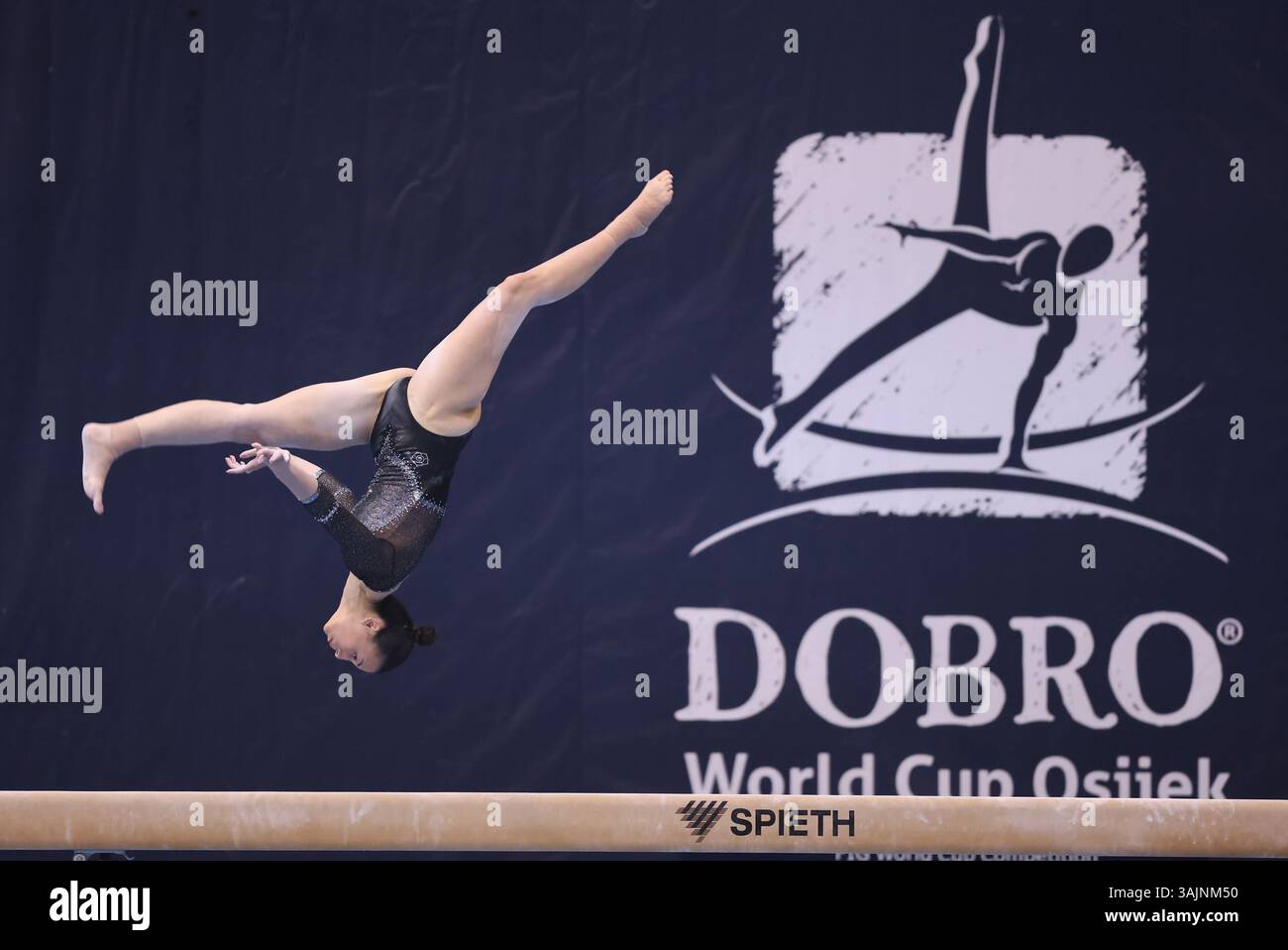 Osijek, Croatia. 11th Apr, 2025. Tina Zelcic of Croatia performs on ...