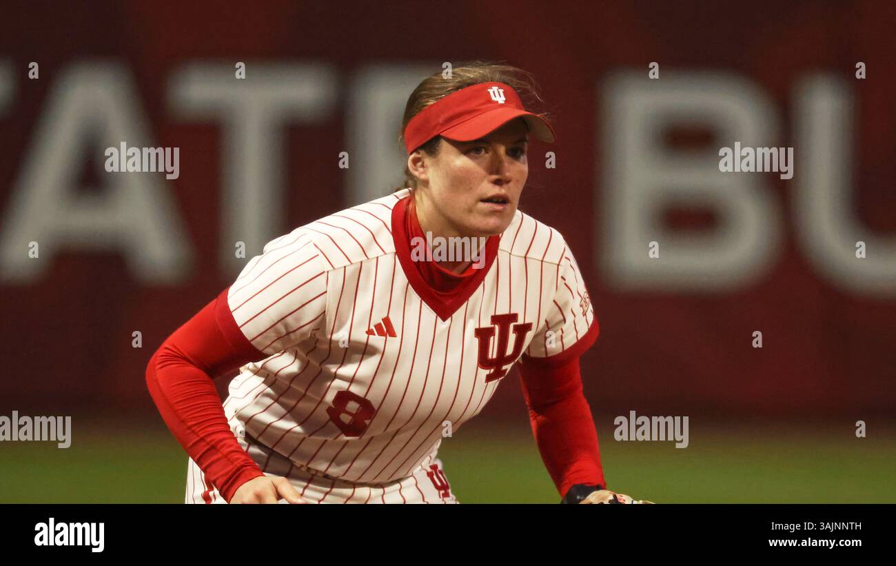 Indiana infielder Madalyn Strader (8) prepares to field the ball during ...