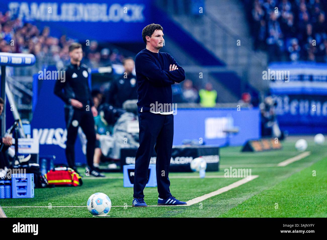 Hamburg, Deutschland. 11th Apr, 2025. Merlin Polzin (Hamburger SV ...