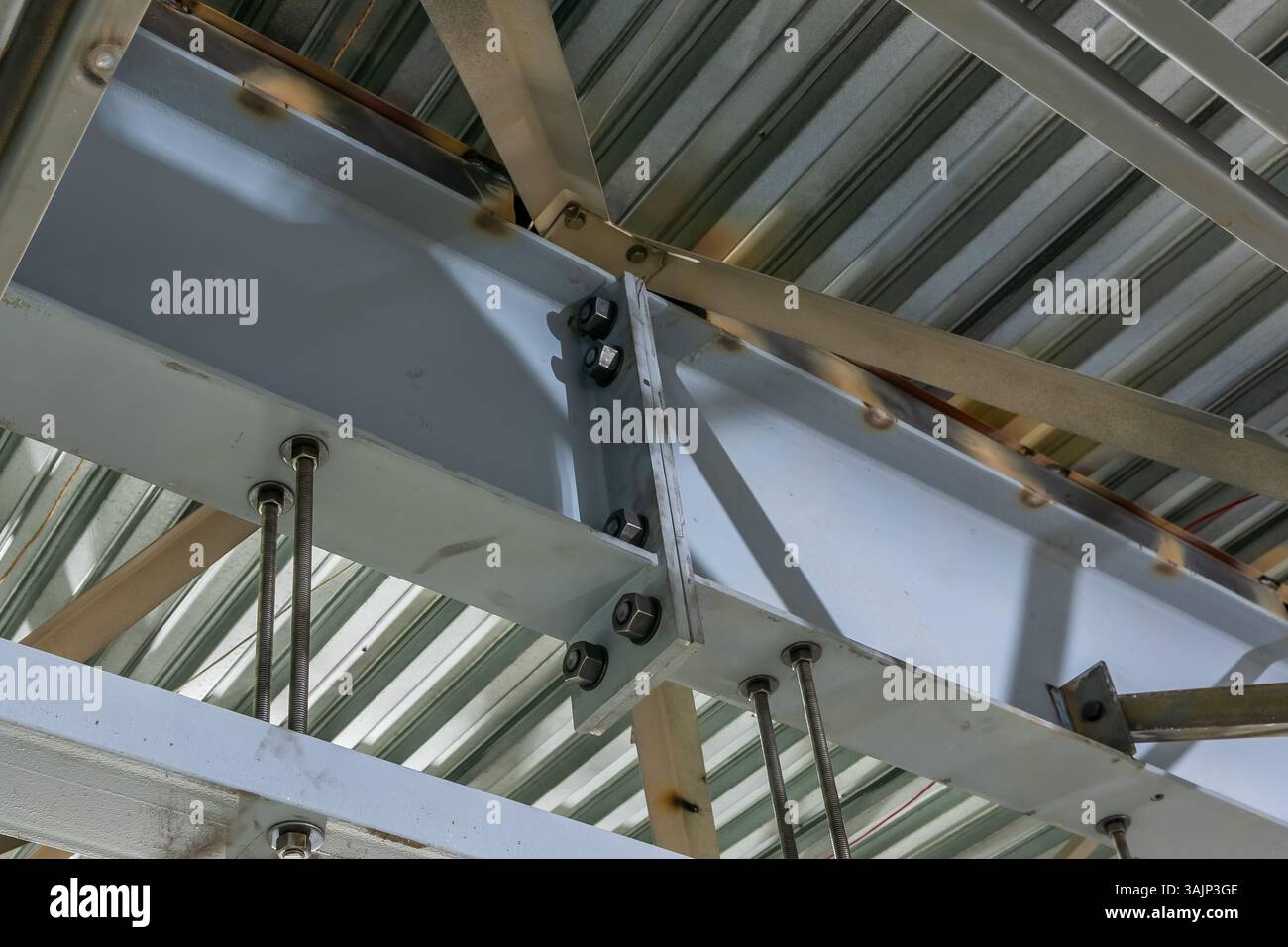 I beam connection hi-res stock photography and images - Alamy