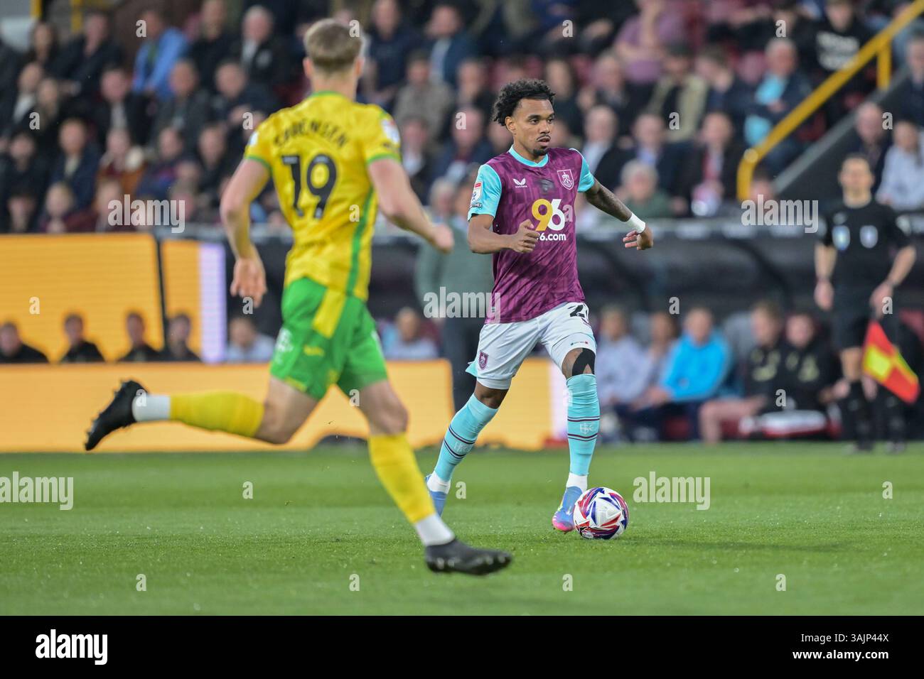 Turf Moor, Burnley, Lancashire, UK. 11th Apr, 2025. EFL Championship ...