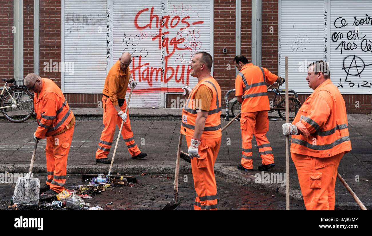 Jul 8, 2017 - Hamburg, Germany - Garbagemen are cleaning the ...