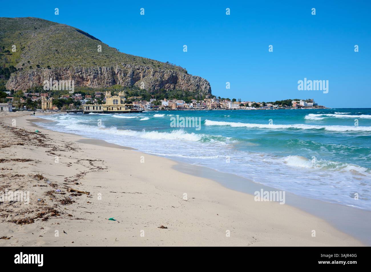 Coastal view of Mondello beach in Sicily, Italy Stock Photo - Alamy