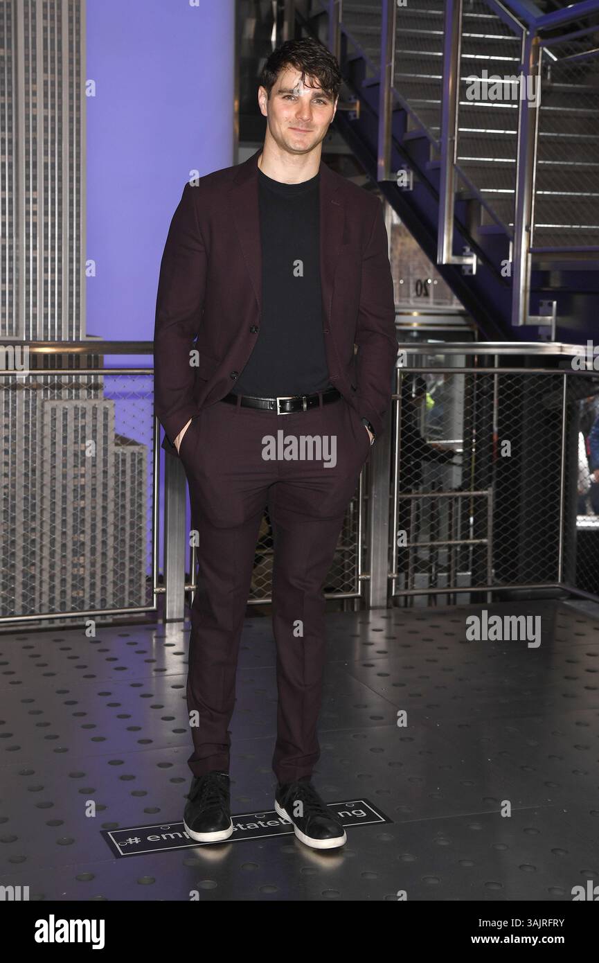 Austin Colby, and the cast of 'The Great Gatsby' on Broadway, visit The ...