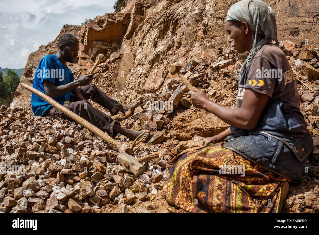 Stone breakers in Uganda, Africa Stock Photo - Alamy