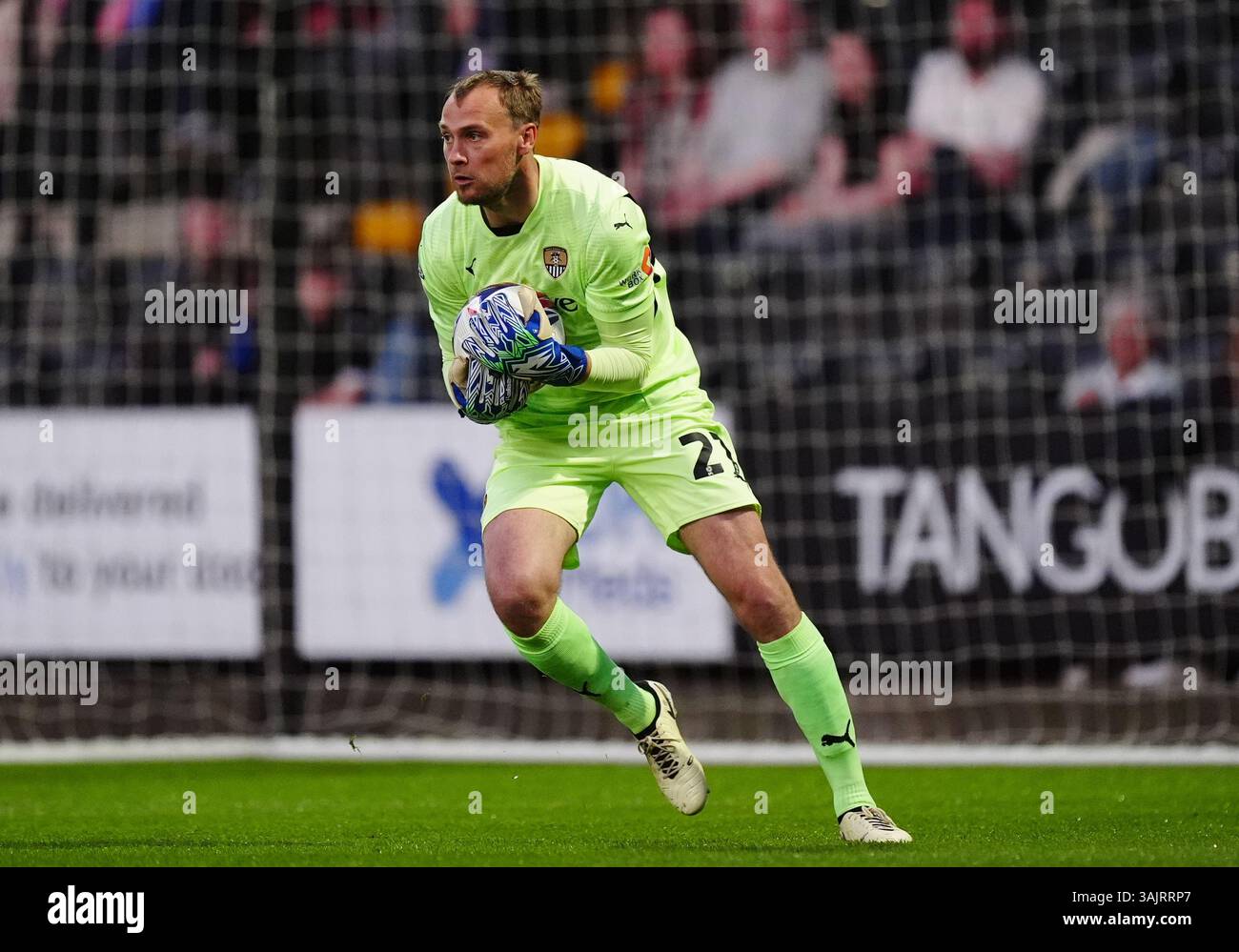 Notts County goalkeeper Sam Slocombe during the Sky Bet League Two ...
